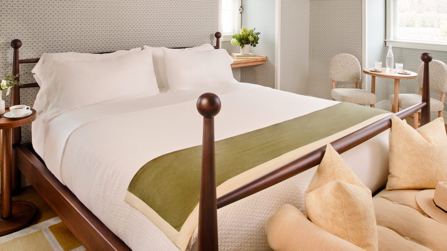 Events & Experiences | Canoe Place Inn